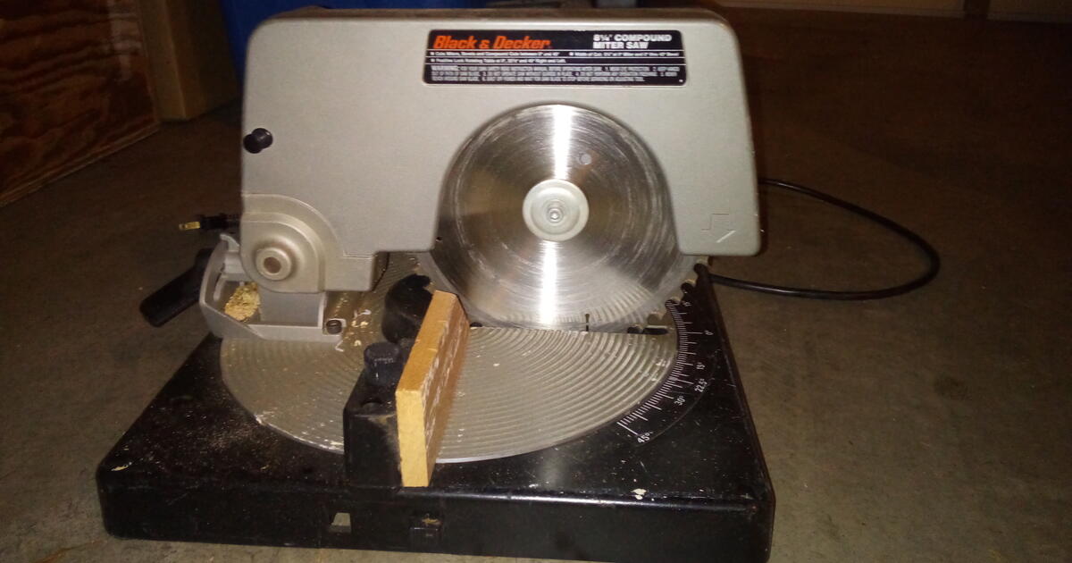Black Decker 8 1 4 Compound Miter Saw For Free In Camarillo CA
