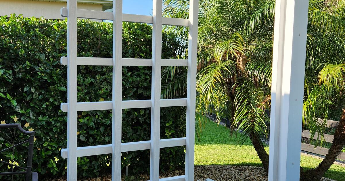 Pergola Trellises for Free in The Villages, FL | Finds — Nextdoor