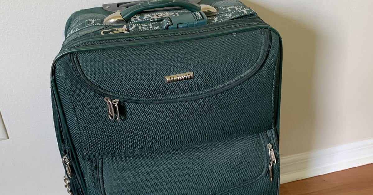 Suitcase-JJ Travel for $2 in The Villages, FL | For Sale & Free — Nextdoor