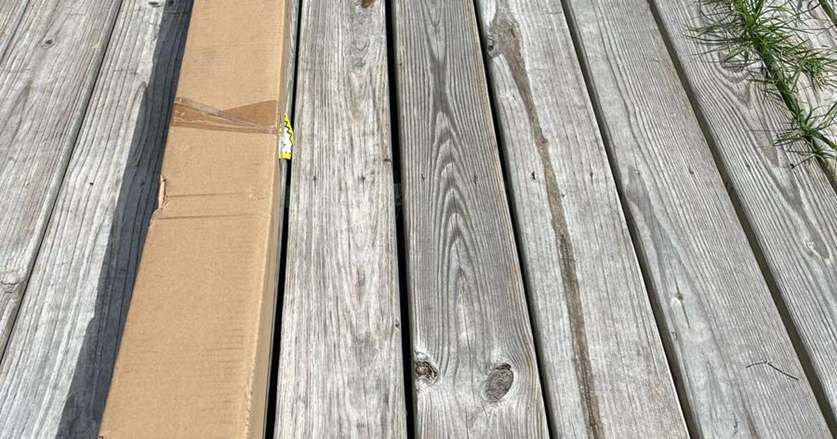 Zeny Projector Screen for $65 in Willow Spring, NC | For Sale & Free ...