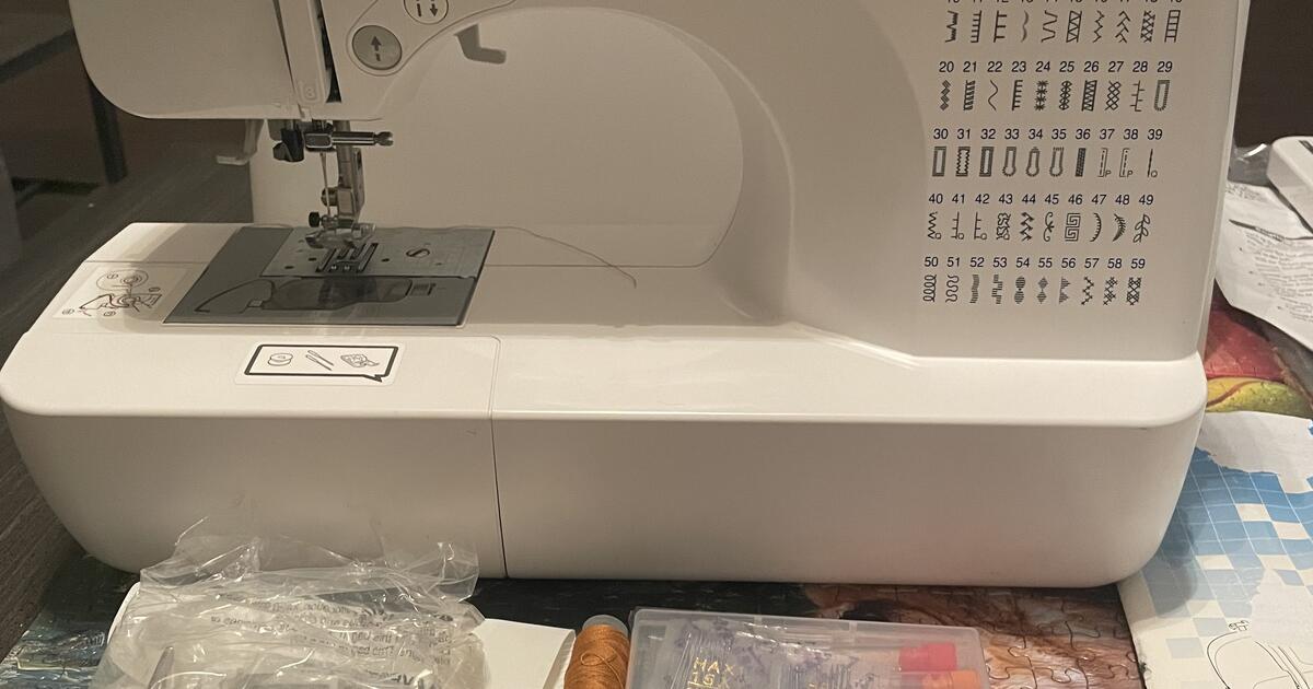Brother CSI 6000 computerized sewing machine with wide table for $100 ...