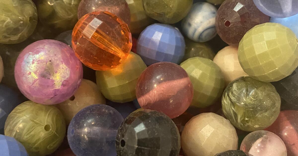 35-pounds-of-beads-for-70-in-camarillo-ca-for-sale-free-nextdoor