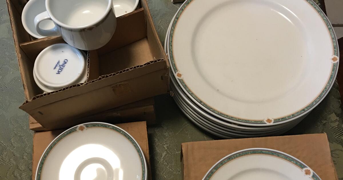 Oneida Noritake dishware set 8 piece for $95 in Thousand Oaks, CA | For ...