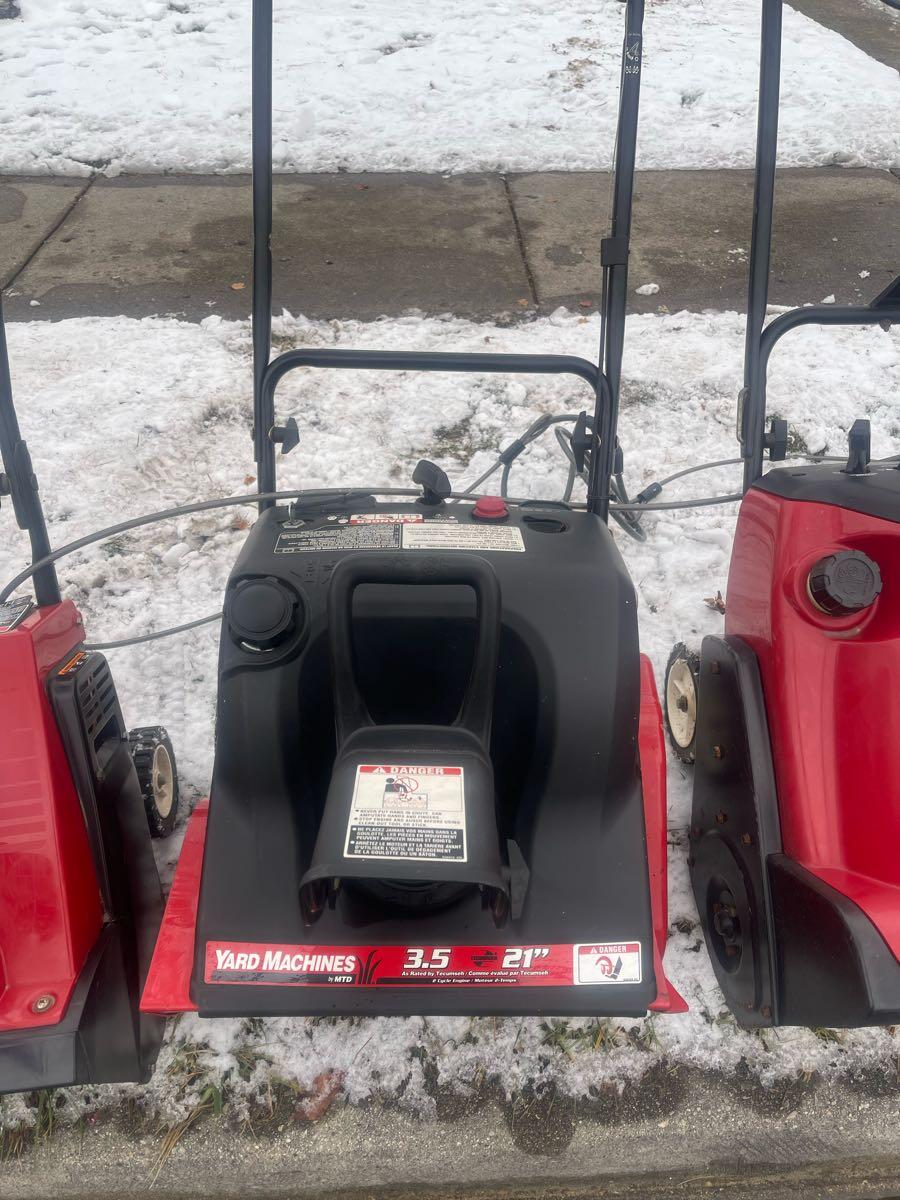 MTD SNOWBLOWER for $180 in Milwaukee, WI | For Sale & Free — Nextdoor