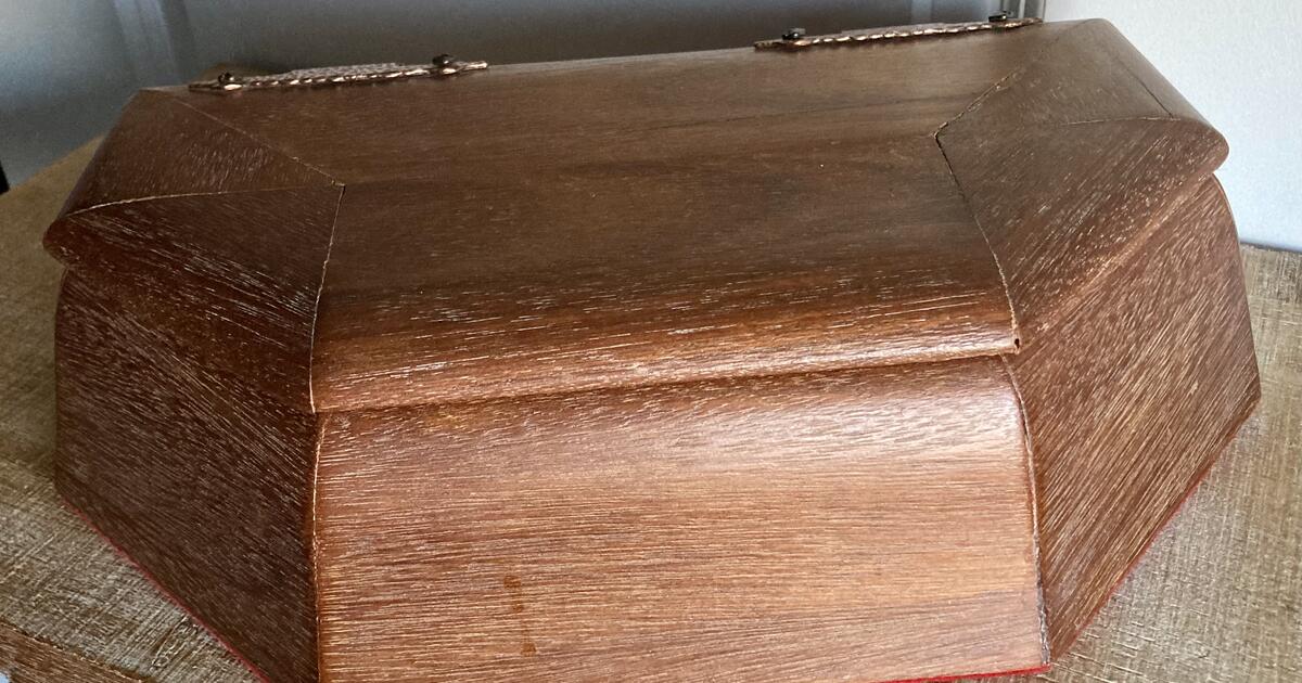 Vintage Trinket Box Large for $15 in New Braunfels, TX | For Sale ...