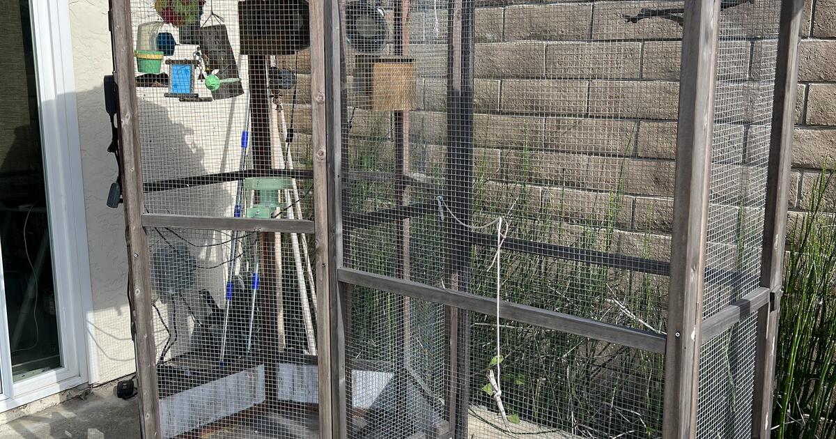 Outdoor Walk in Bird Cage Aviary for Free in Carlsbad, CA | For Sale ...