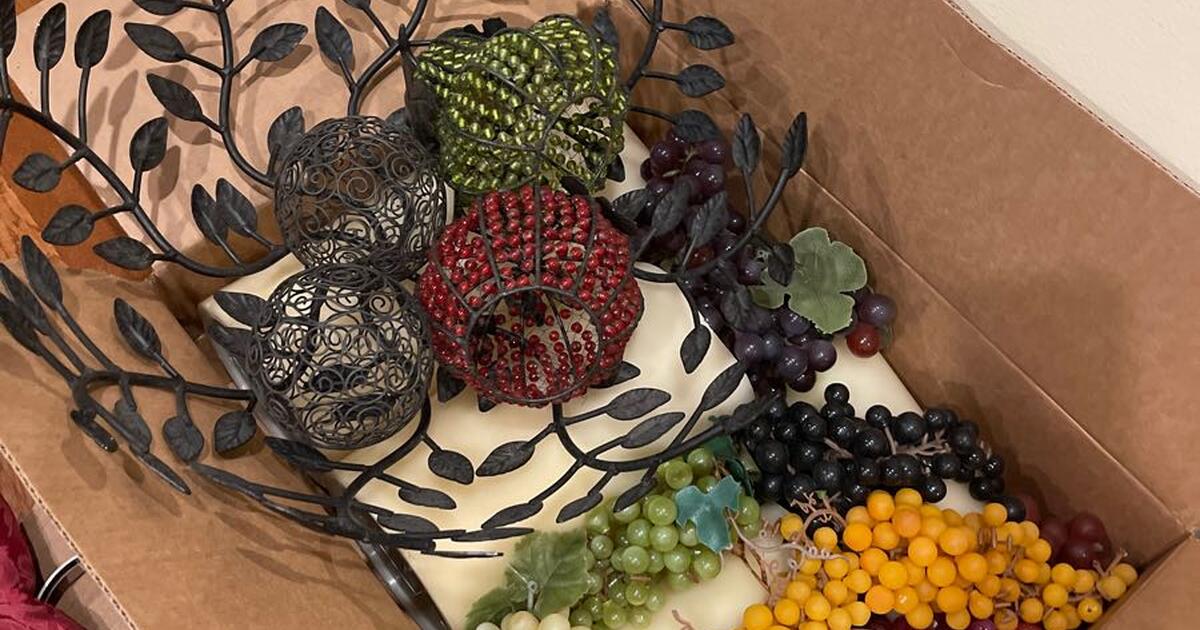 FREE STUFF GOING TO GOODWILL for Free in Edmonds, WA | For Sale & Free ...