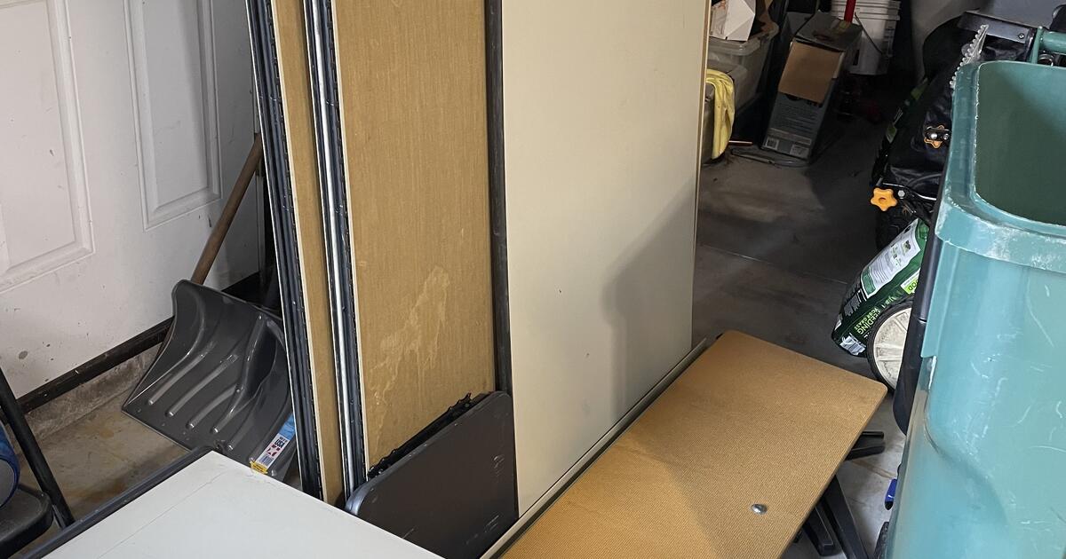 Herman Miller Office Cubicle for Free in Troy, MI | For Sale & Free ...