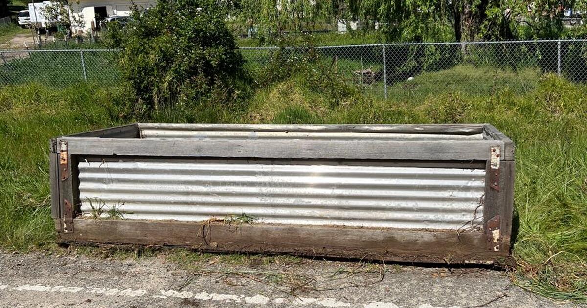 Xtra large planter box or livestock feeder for Free in Salinas, CA ...