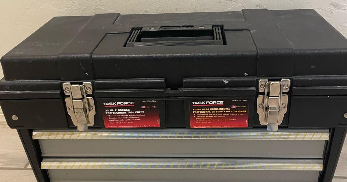Task Force 22 in. 2 Drawer Professional Tool Chest for $20 in Sahuarita ...