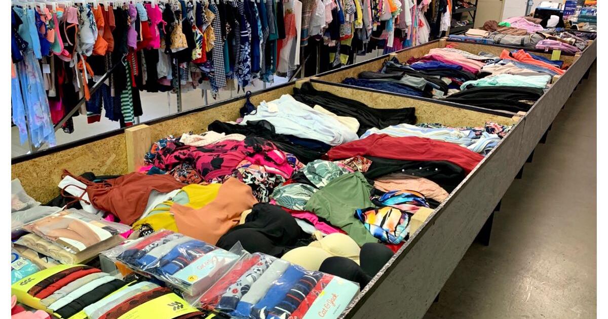 MEGA LIQUIDATION SALE! BRAND NEW SHOES & CLOTHES ONLY $7 EACH! DON’T ...