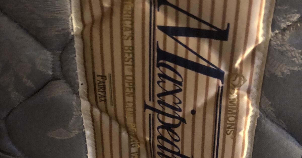 SIMMONS MAXIPEDIC QUEEN MATTRESS PORCH PICK UP FREE for Free in St ...