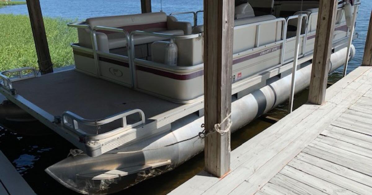 Fisher Pontoon Boat - 24’ for $8000 in Raleigh, NC | For Sale & Free ...
