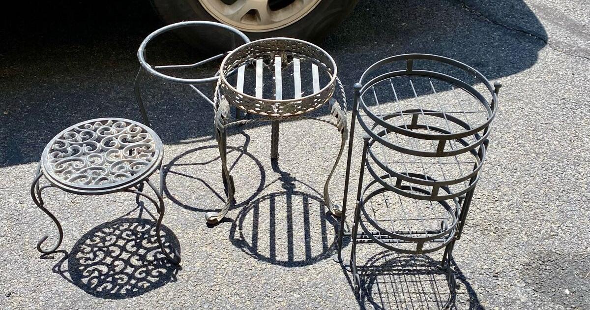 Outdoor Plant Stands for Free in Alexandria, VA | For Sale & Free ...