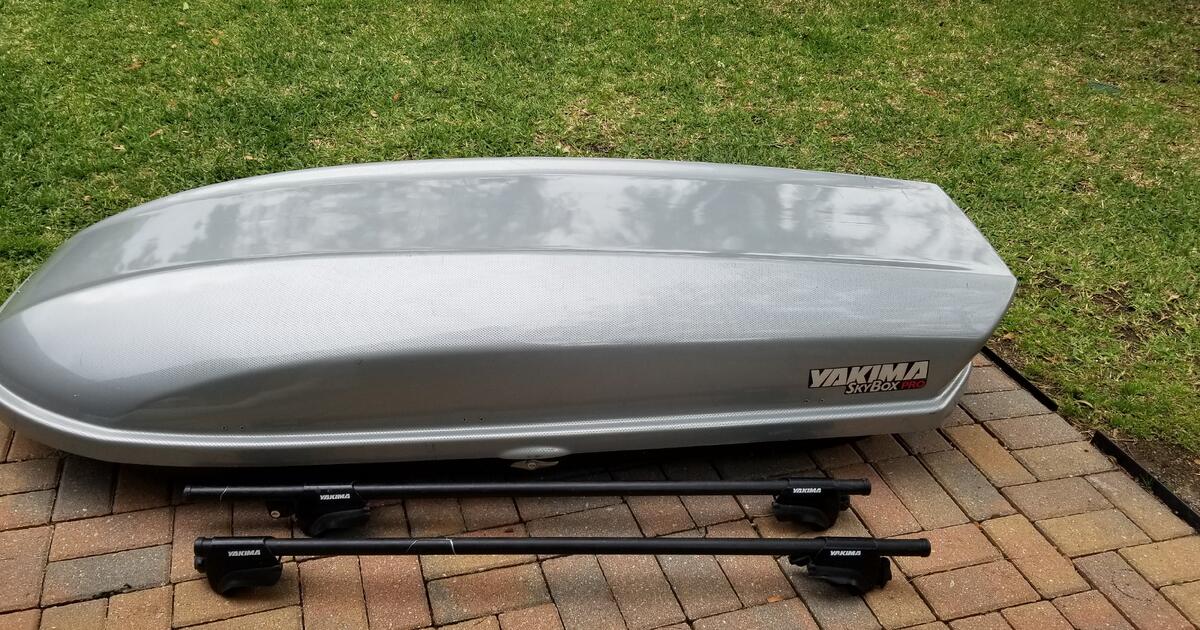 Yakima Skybox Pro 21 Titanium and all accessories in Princeton, TX ...