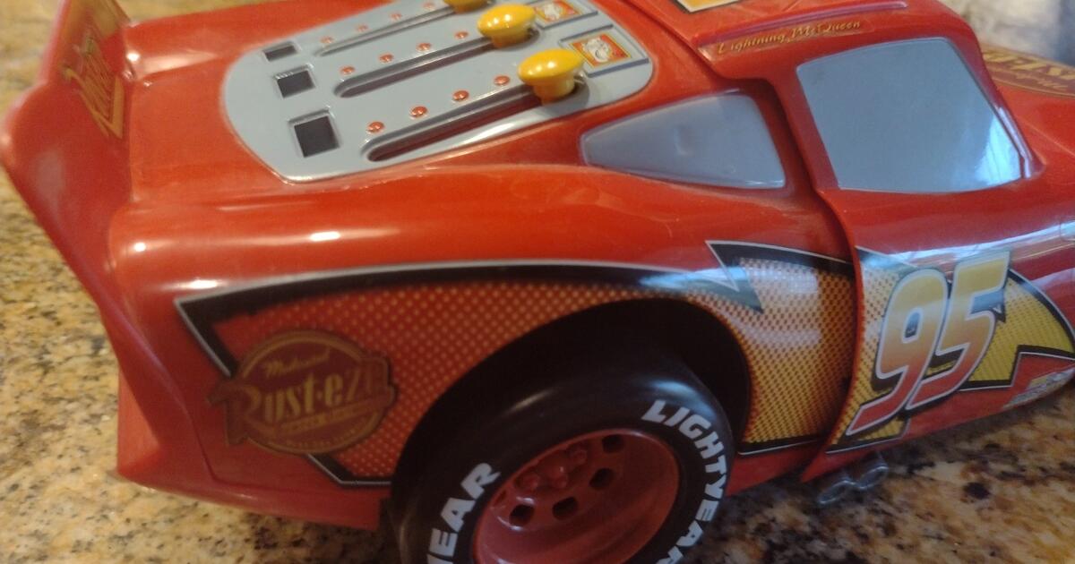 Disney's Pixar Cars Lightning McQueen Walkin Talkin Lights Up Mattel ...