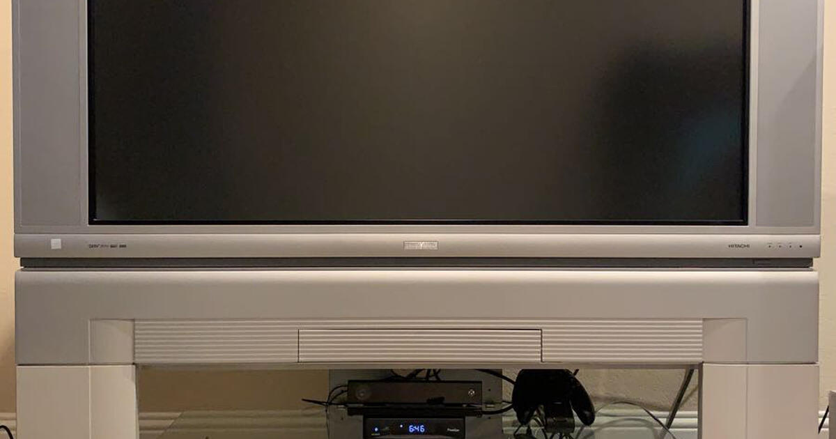 50in Silver Hitachi TV w/Stand for Free in Copper Canyon, TX | For Sale ...