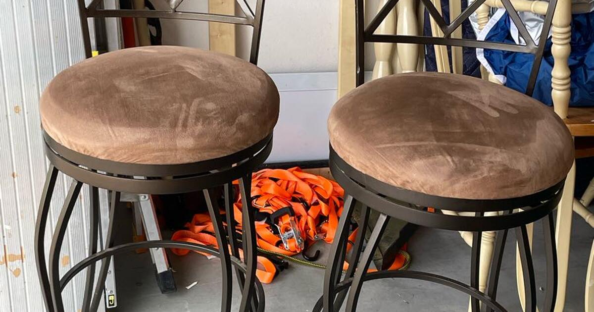 Bar stools, mirror, half moon table for Free in The Villages, FL | For ...
