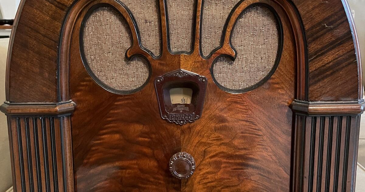 Philco Model 90 Radio for $50 in Charlotte, NC | For Sale & Free — Nextdoor