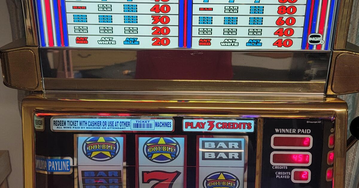 Popular Slot Machine Game - Double Red-White-Blue Gold by IGT from the ...