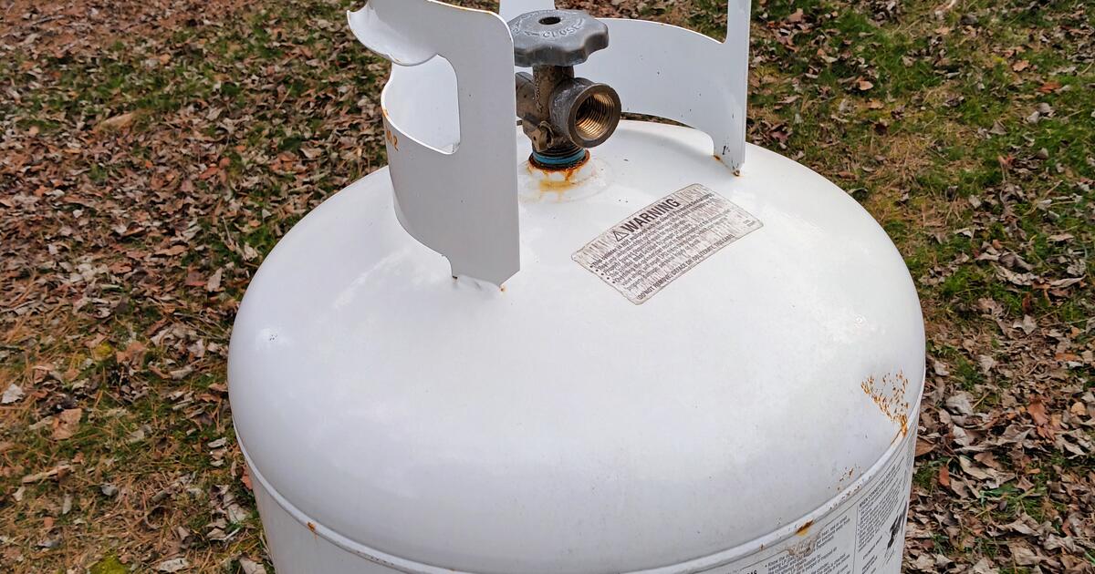 100 # propane tank 100.00 for $100 in Loudon, TN | For Sale & Free ...