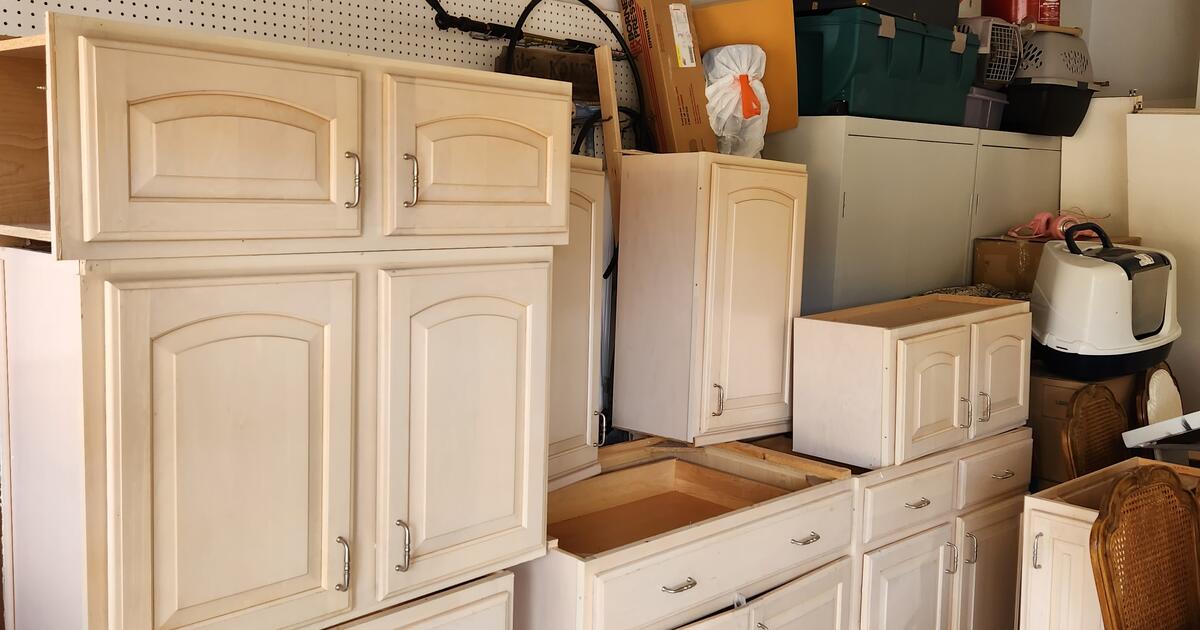 Merillat maple kitchen cabinets for $375 in Green Valley, AZ | For Sale ...
