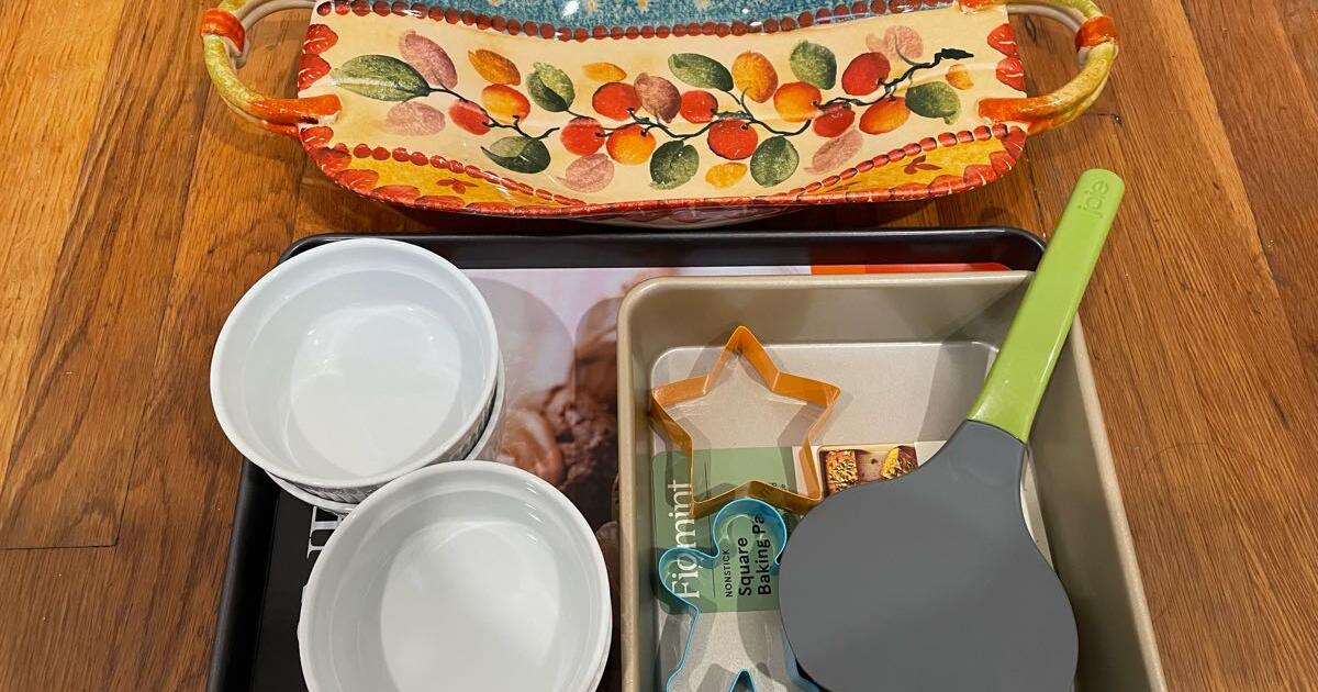 Assorted Kitchenware Set for $30 in San Jose, CA | For Sale & Free ...