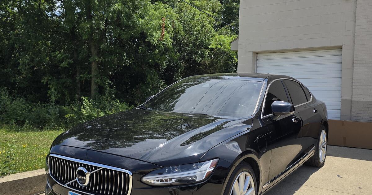 2018 Volvo s90 T8 Inscription Sedan 4D for $16450 in Glencoe, IL | For Sale & Free — Nextdoor