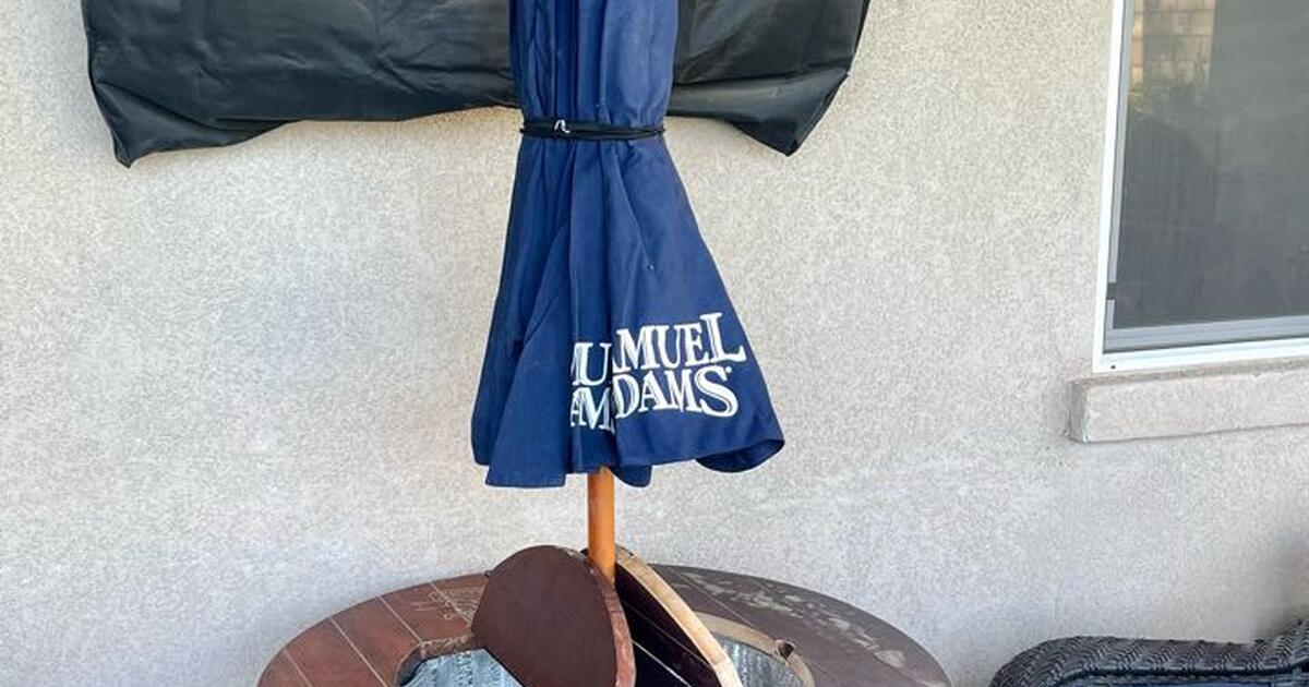 Samuel Adams Table W. Built-In Cooler & Umbrella for $75 in Indio, CA ...