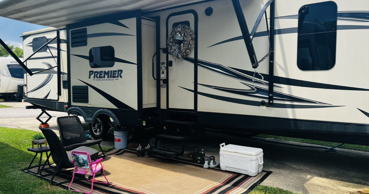 Keystone Premier Ultra-lite by Bullet for $14000 in Friendswood, TX ...