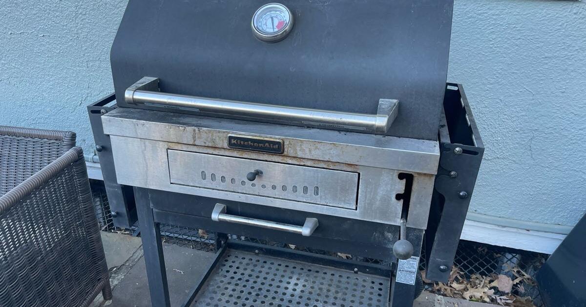 Kitchen Aid outdoor grill for Free in Baltimore, MD | Finds — Nextdoor
