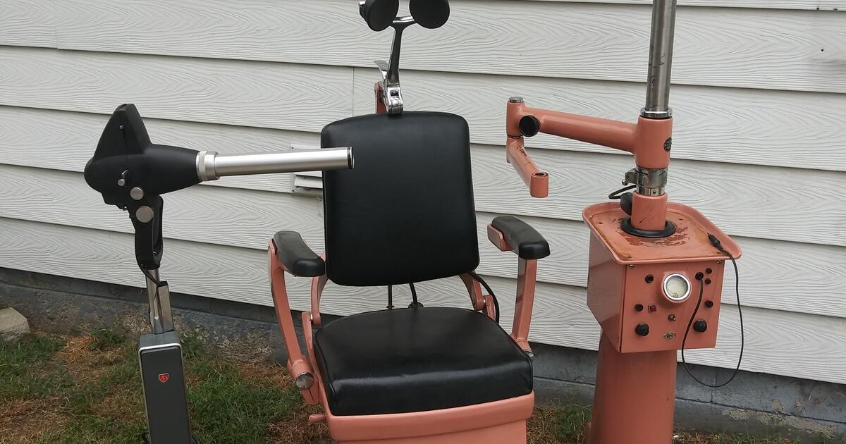 Vintage American Optical Optometry Chair with Stand & Project-O-Chart ...