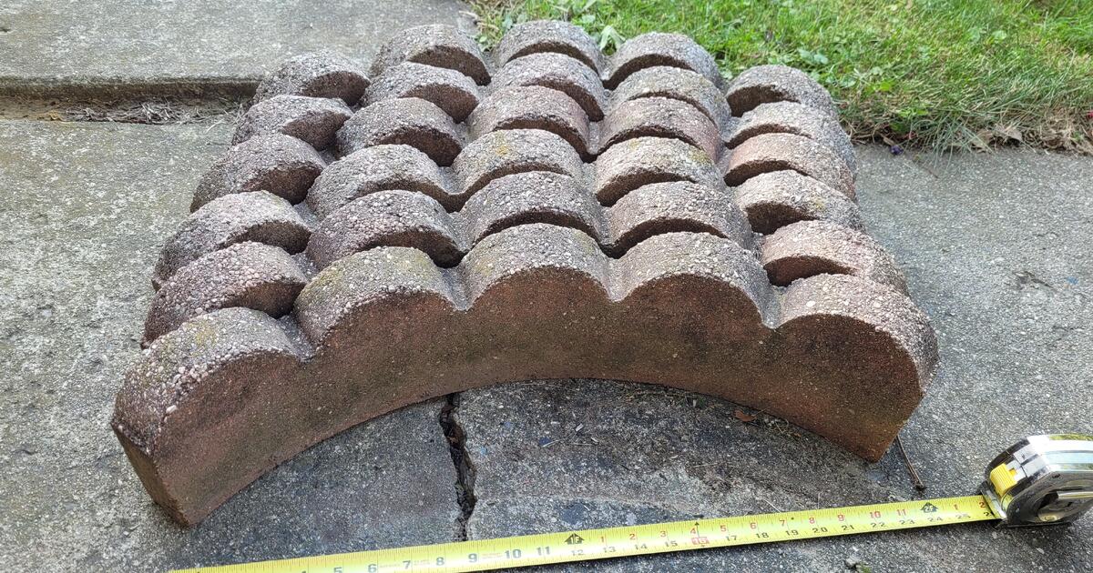 Curved Concrete Edging Bricks for Free in Grand Blanc, MI | For Sale ...