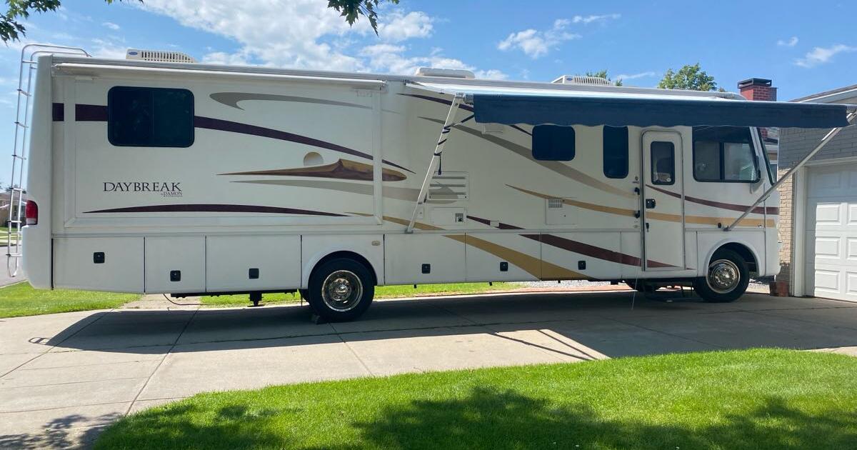 2007 Daybreak RV 34 ft for $37000 in Depew, NY | For Sale & Free — Nextdoor