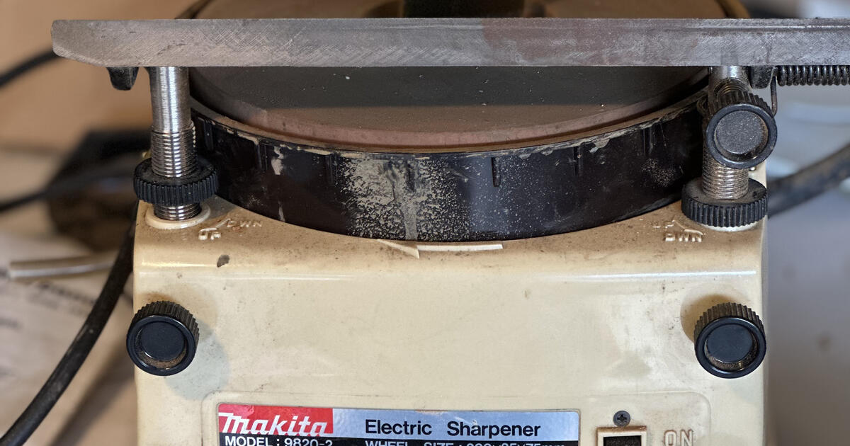 Makita 98202 Horizontal Wheel Wet Blade Sharpener for Free in Saratoga ...