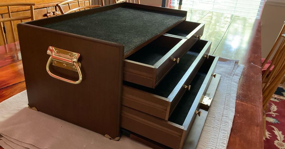 Antique gun case for $30 in Beaufort, SC | For Sale & Free — Nextdoor