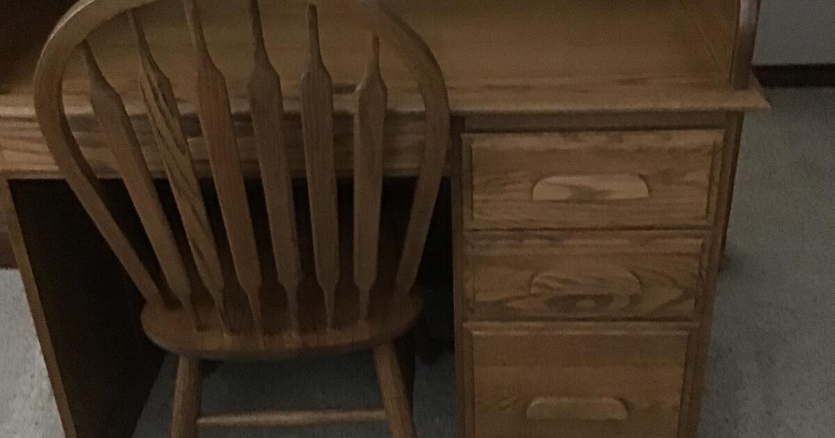 Solid oak wood roll top desk with chair for $105 in Longwood, FL | For ...