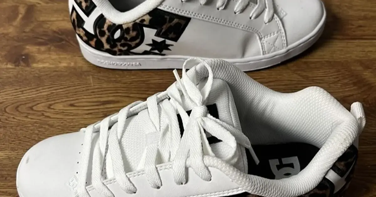 DC Shoes - Women's Court Graffik Skate Shoe, White/Leopard Print Size 8 ...