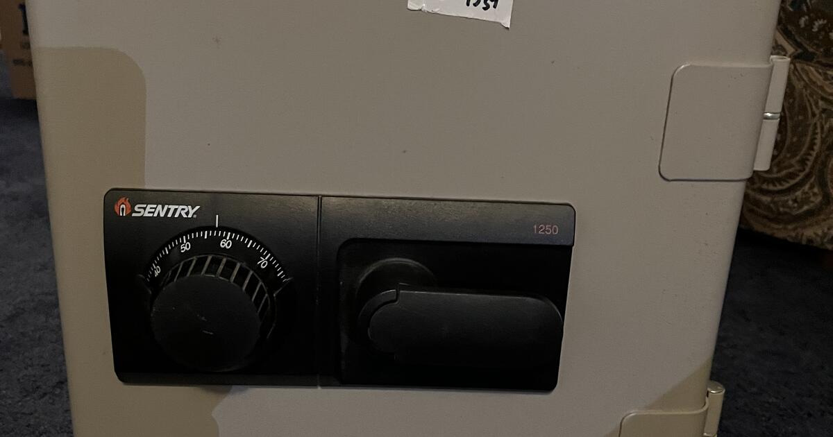 Sentry 1250 Fireproof Safe for $50 in Baltimore, MD | For Sale & Free ...