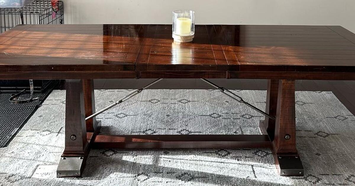 Free Dining Room Table for Free in Loretto, MN | For Sale & Free — Nextdoor