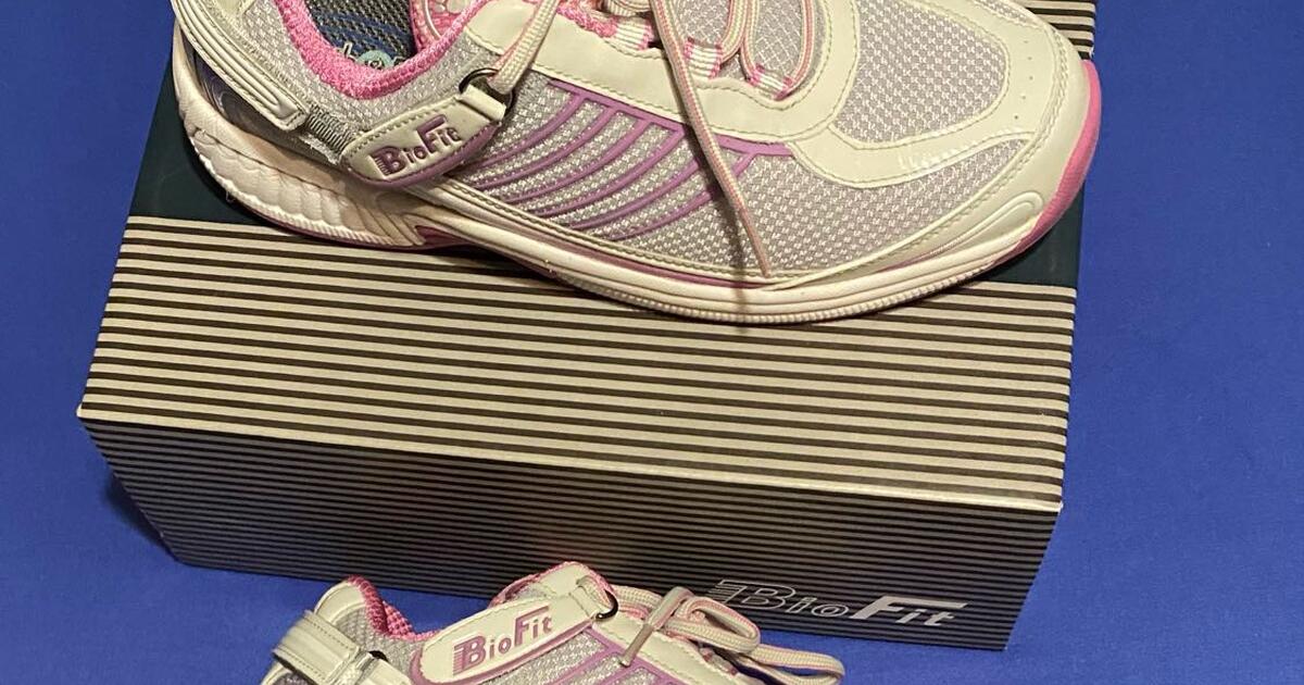 BioFit Sneakers 6.5 for $70 in Spring, TX | Finds — Nextdoor