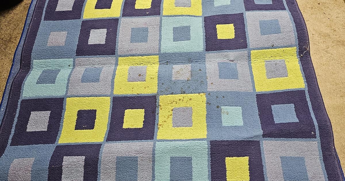 FREE area rug for Free in Lake Oswego, OR | For Sale & Free — Nextdoor
