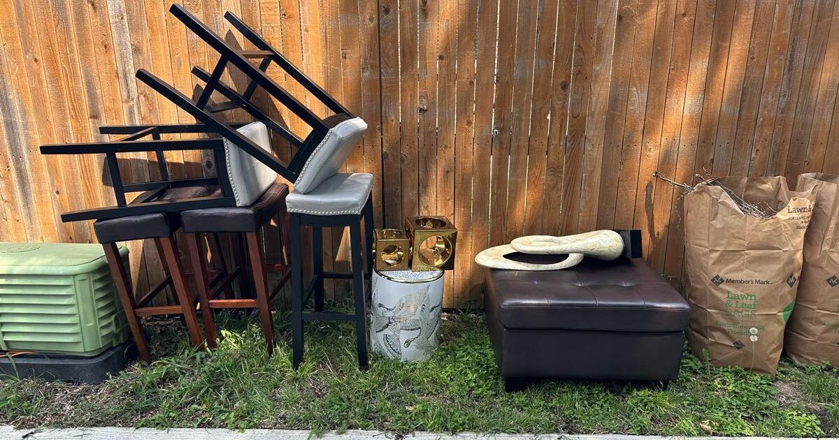 Free bar stools and more for Free in Plano, TX | For Sale & Free — Nextdoor