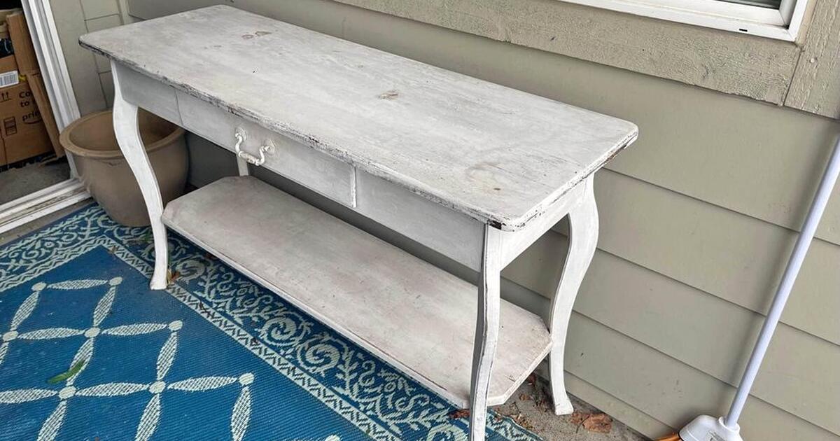 White shabby chic entryway table for Free in Redmond, WA | For Sale ...