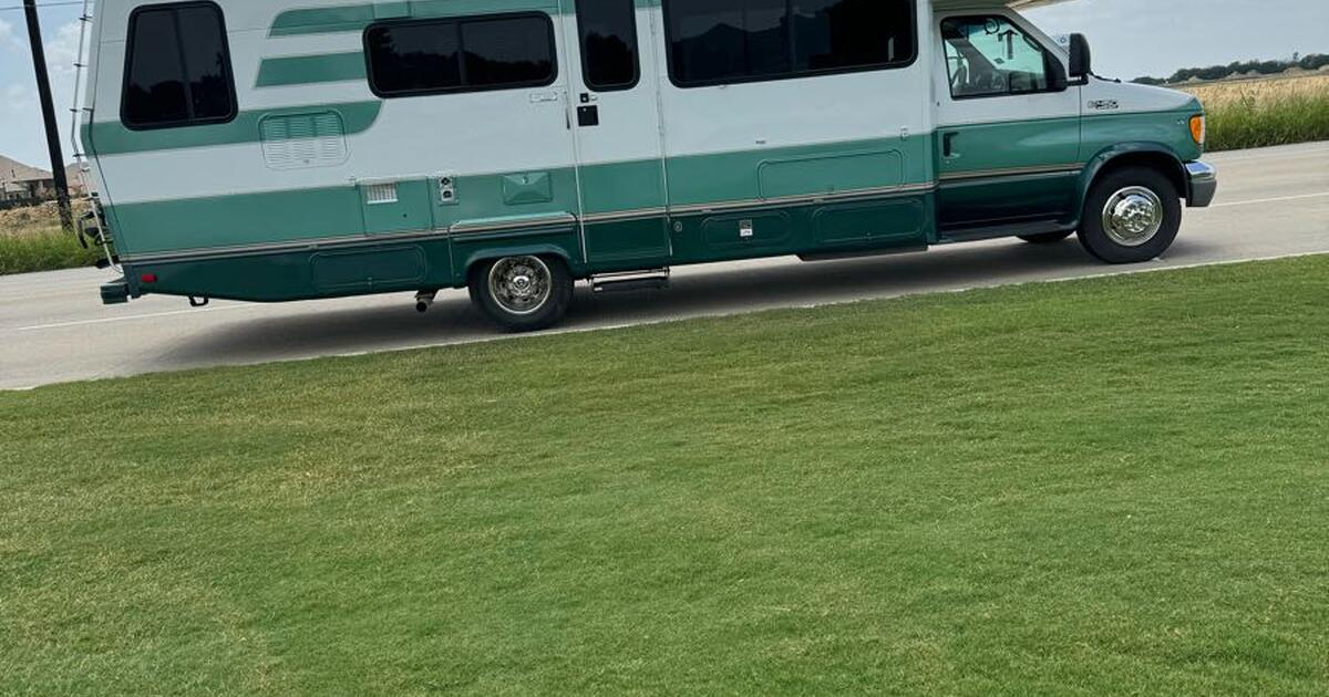 Lazydaze Custom Class C Motorhome for $35000 in Denton, TX | For Sale ...