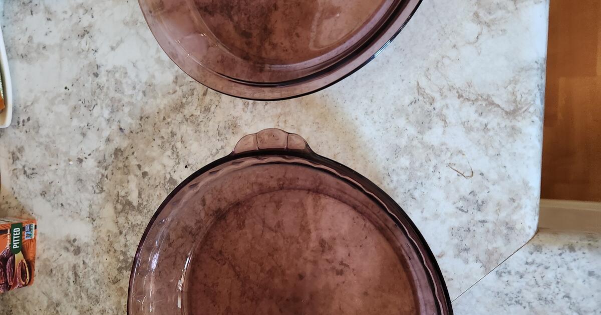 2 VINTAGE PYREX 9" Cranberry Colored Glass Pie Plates / Baking Dishes ...