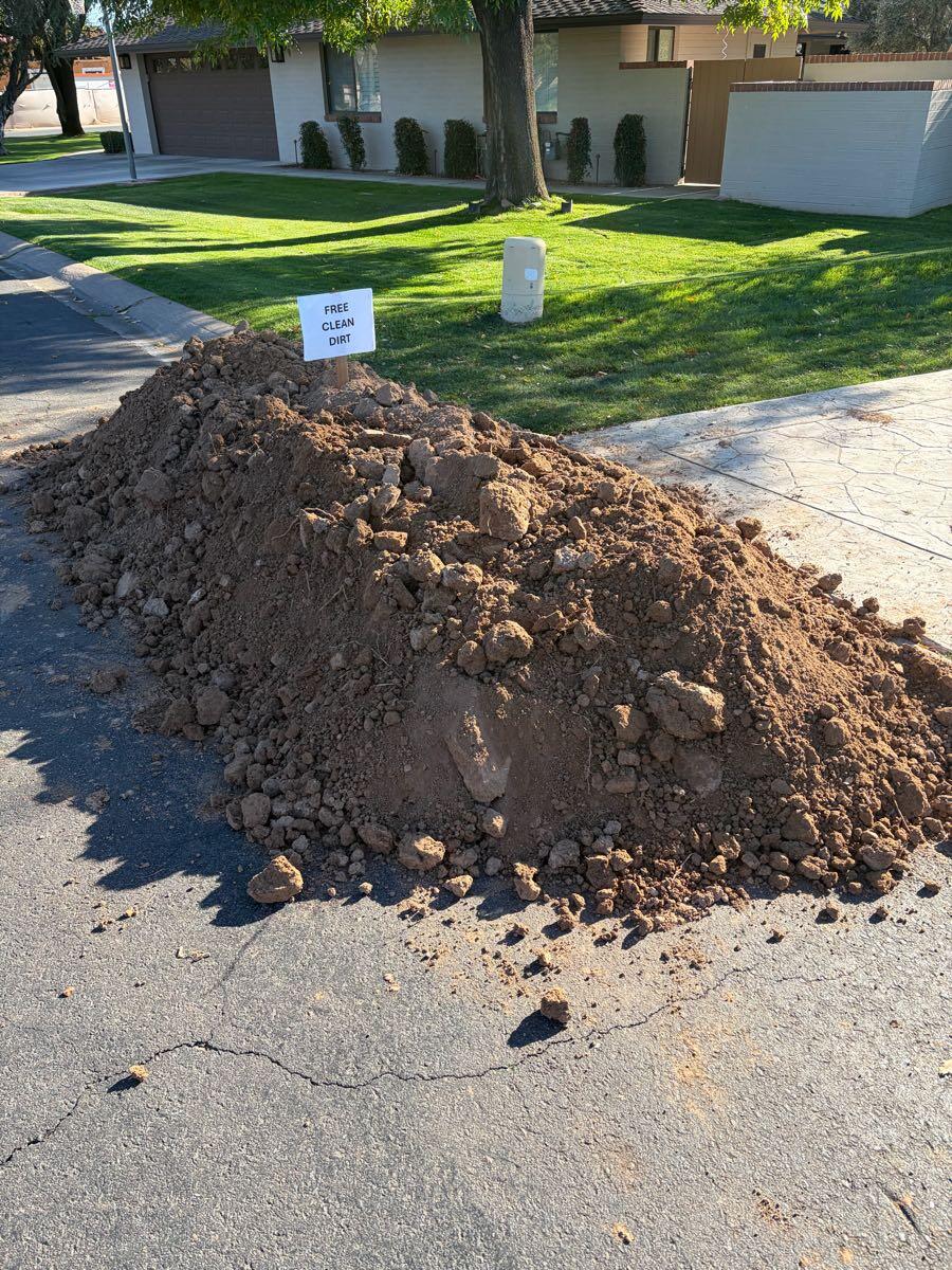 ***IN SEARCH OF HOUSE ITEMS***Spring Cleaning? I’ll take those items ...