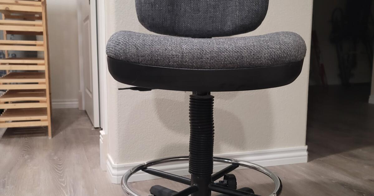 Drafting chair for $5 in Colorado Springs, CO | For Sale & Free — Nextdoor