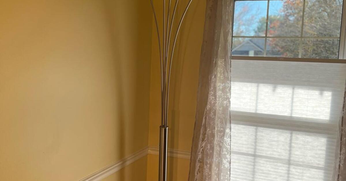SH Lighting 5 Adjustable Arm Floor Lamp w/ dimmer for $50 in Wildwood ...