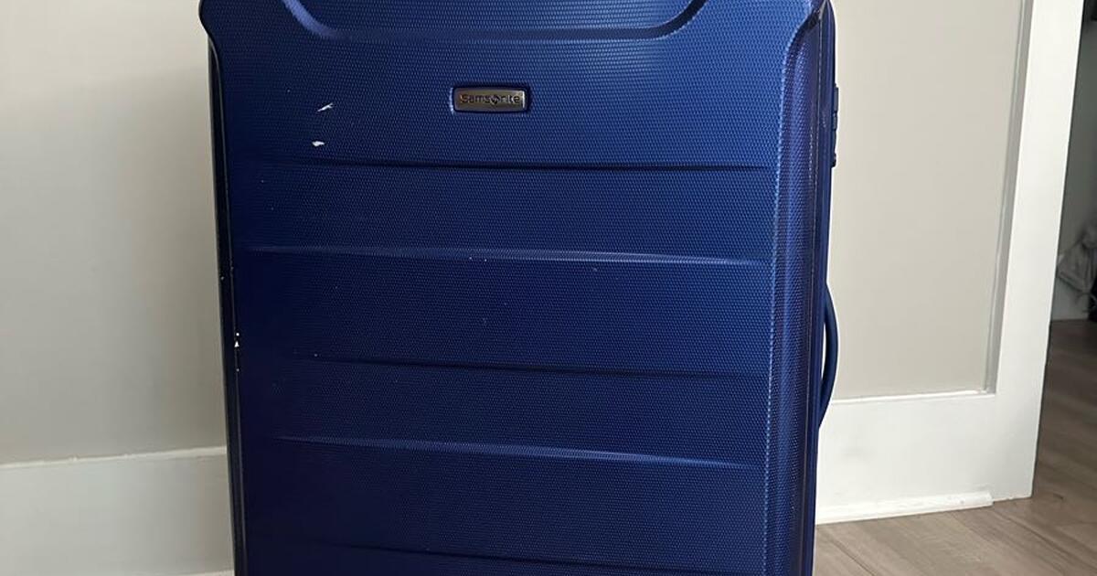 Samsonite 31” Large Suitcase for $50 in Atlanta, GA | For Sale & Free ...